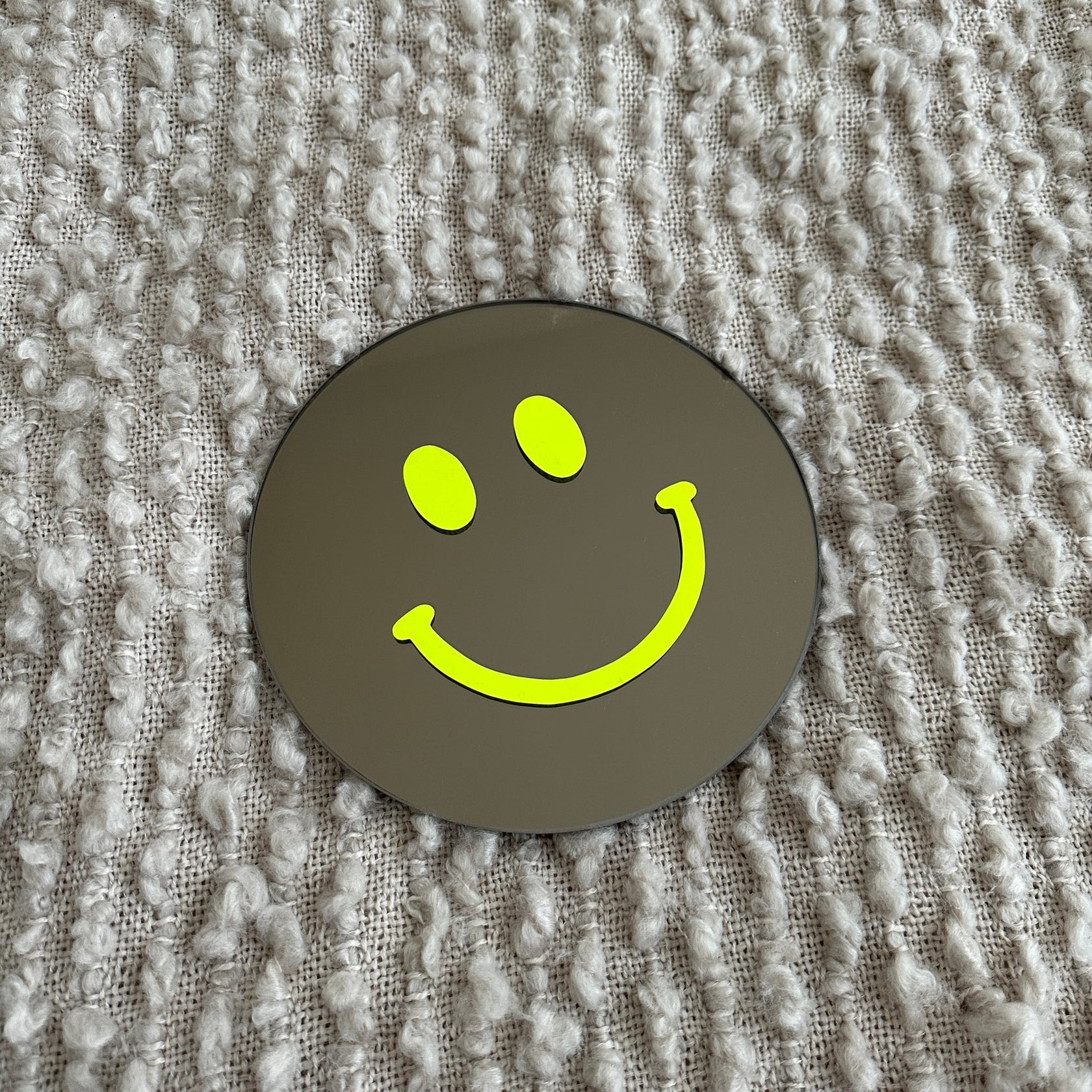 Neon Gele Smiley Spiegel - Zonnige Vreugde, Miniformaat – Hi Smiley